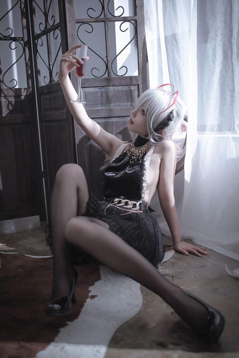 「切切celia」图包 – 明日方舟 W 礼服(20P/130MB) - 图萌社