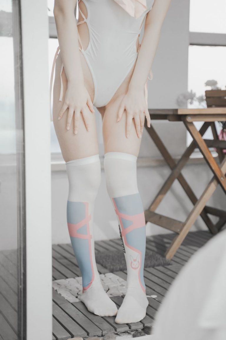 「猛男离离」COS图包 – 粉白回忆(133P/10V/1.15GB) - 图萌社