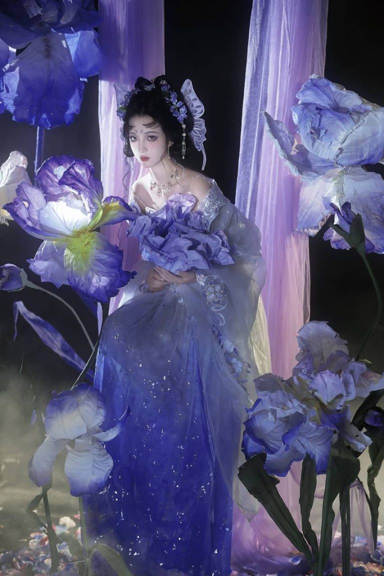 ble(婧婧) 图集 – 鸢尾(19P/163MB) - 图萌社