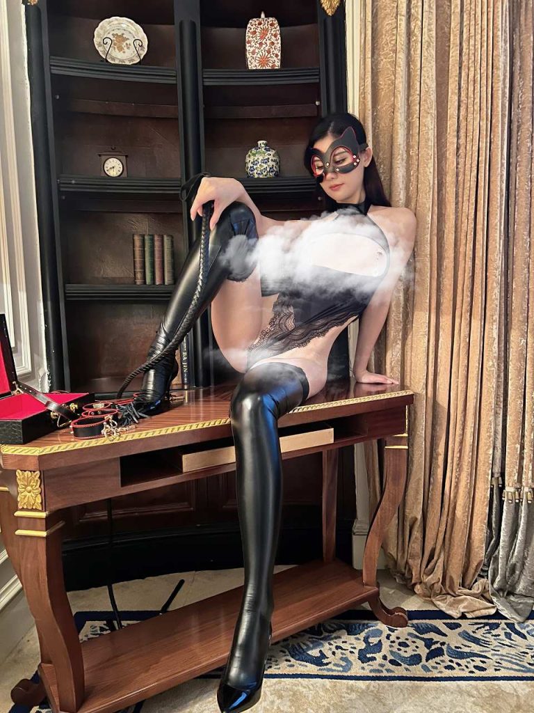 「就是阿朱啊」视图 – 皮袜女鞭(16P/1V/1.28GB) - 图萌社