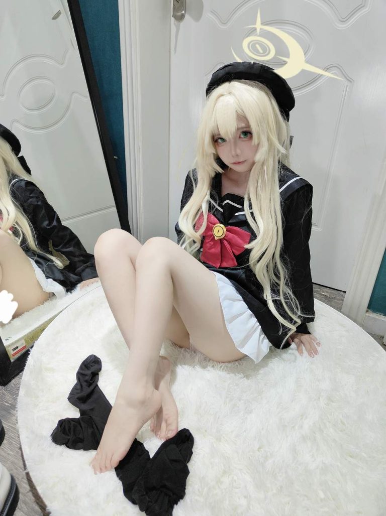 御子miko(miko3) 碧蓝档案 – 微笑教授(54P/413MB) - 图萌社