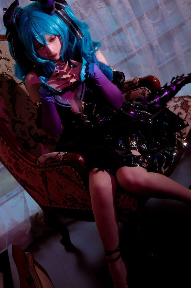 「疯猫ss」COS素材 – miku小恶魔(20P/437MB) - 图萌社